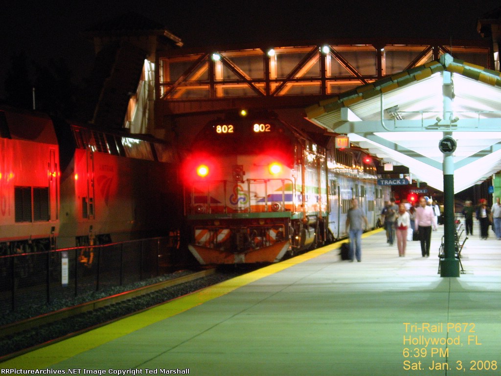 Tri-Rail P672 departing NB on Track-2